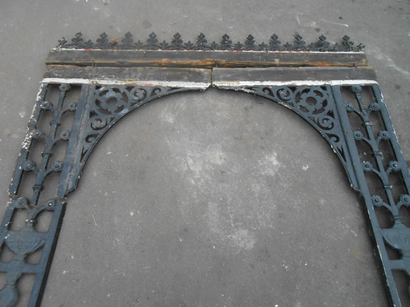 Iron Gates | A1 Builders Reclamation Yard - Strood/Rochester/Chatham ...